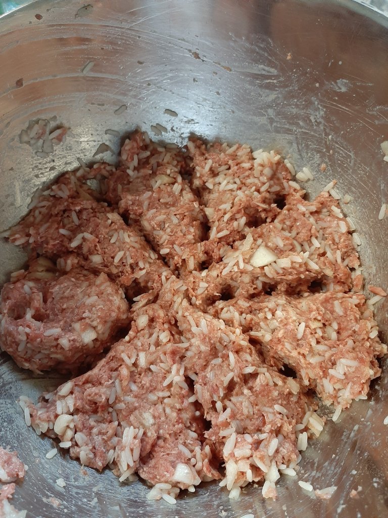 Me Mudder’s Cabbage Rolls – Around the Bay with DD
